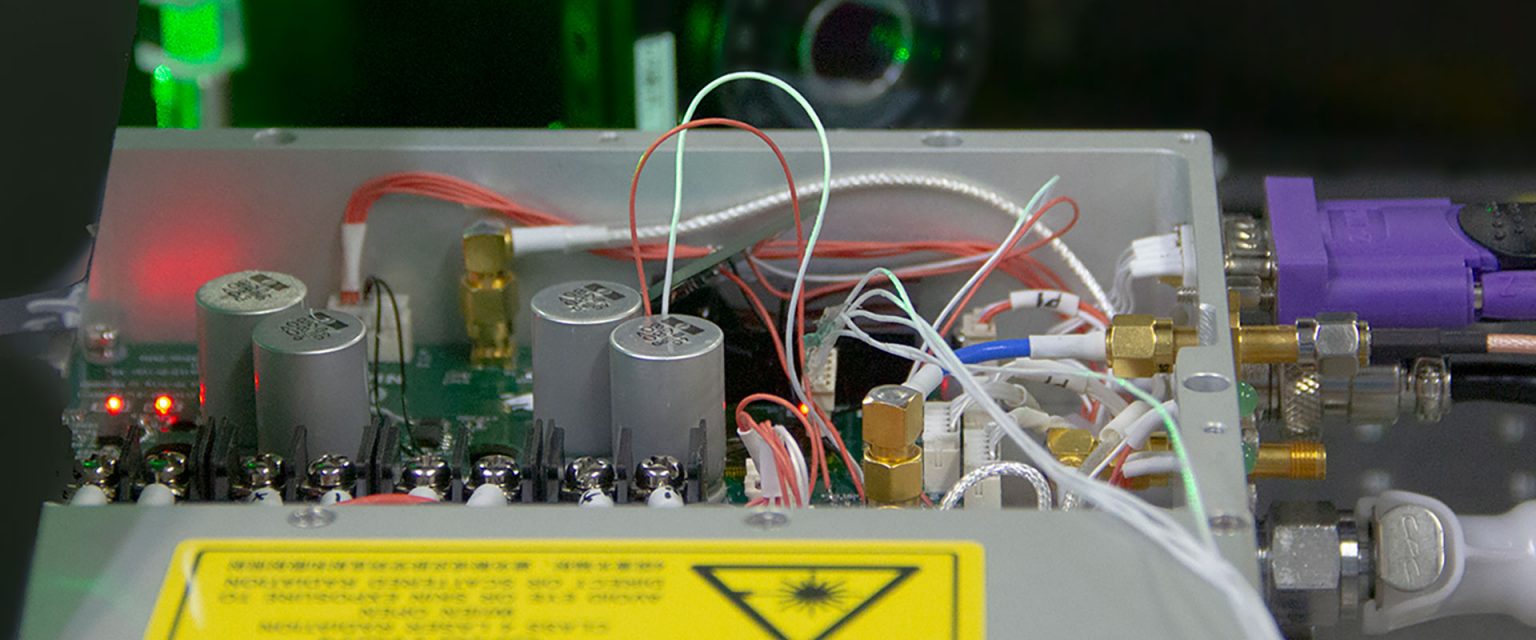 355nm Passive Q-Switched Laser - Dpssl Crylink